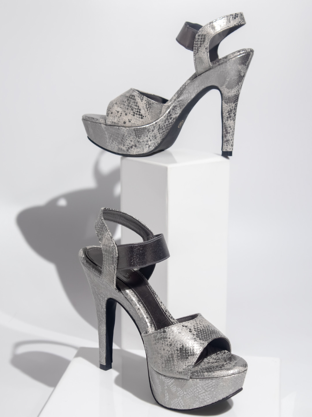 Buy Inc 5 Women Grey Printed Peep Toes - Heels for Women 14124002 | Myntra