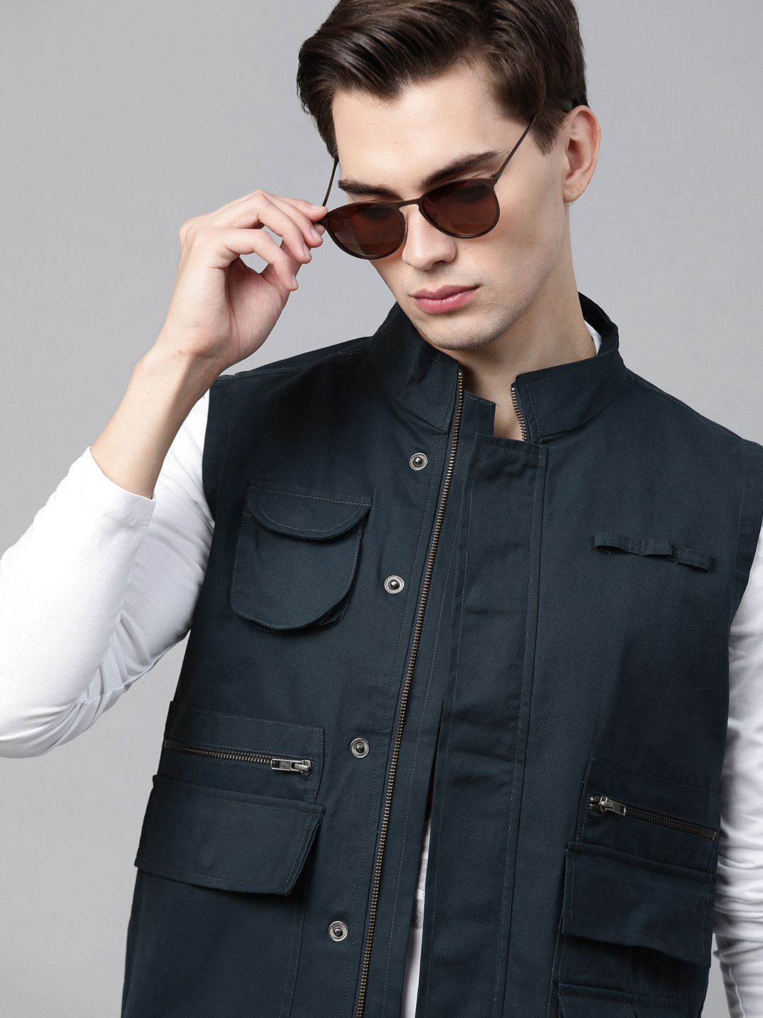 Buy Roadster X Discovery Men Navy Blue Solid Pure Cotton Tailored ...