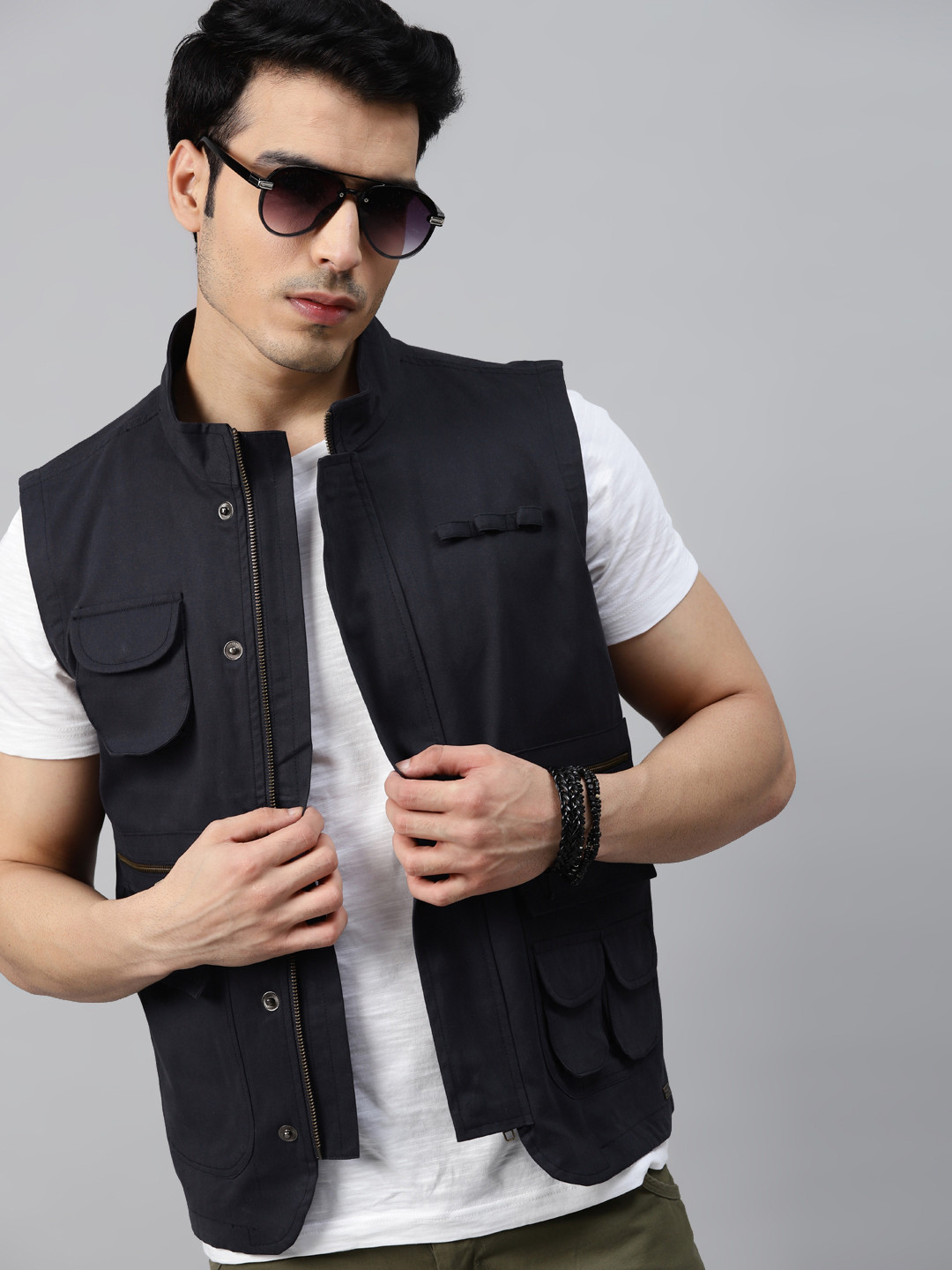 Buy Roadster X Discovery Men Navy Blue Pure Cotton Sustainable Tailored ...