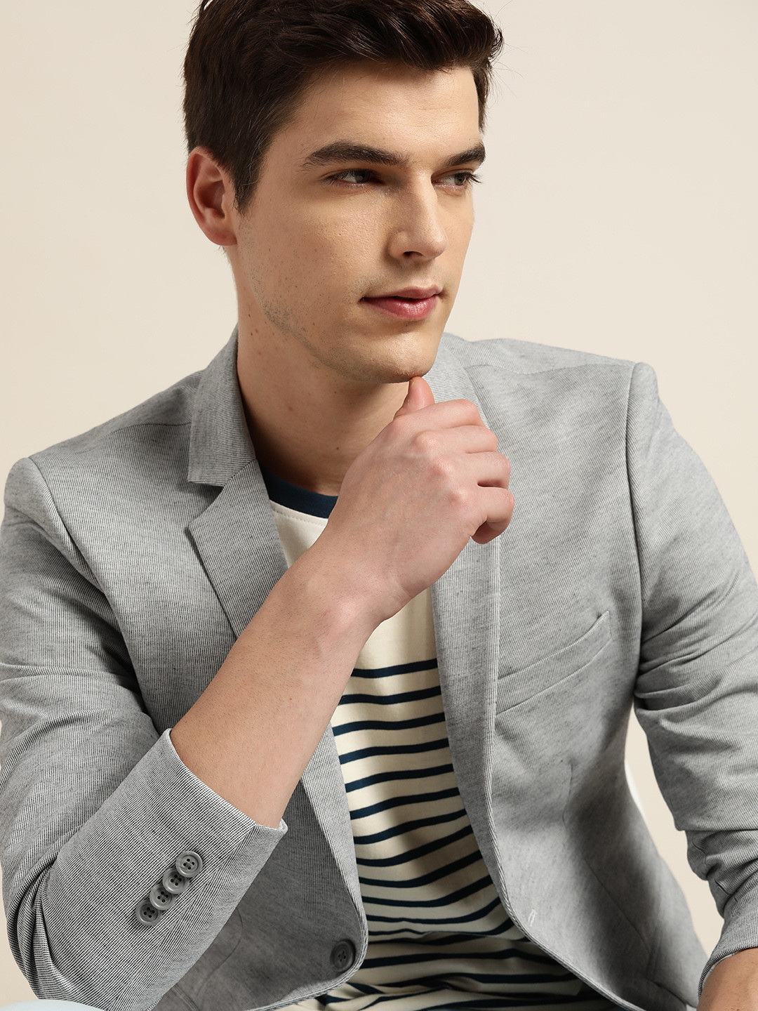 Buy INVICTUS Men Grey Slim Fit Self Design Smart Casual Blazer ...