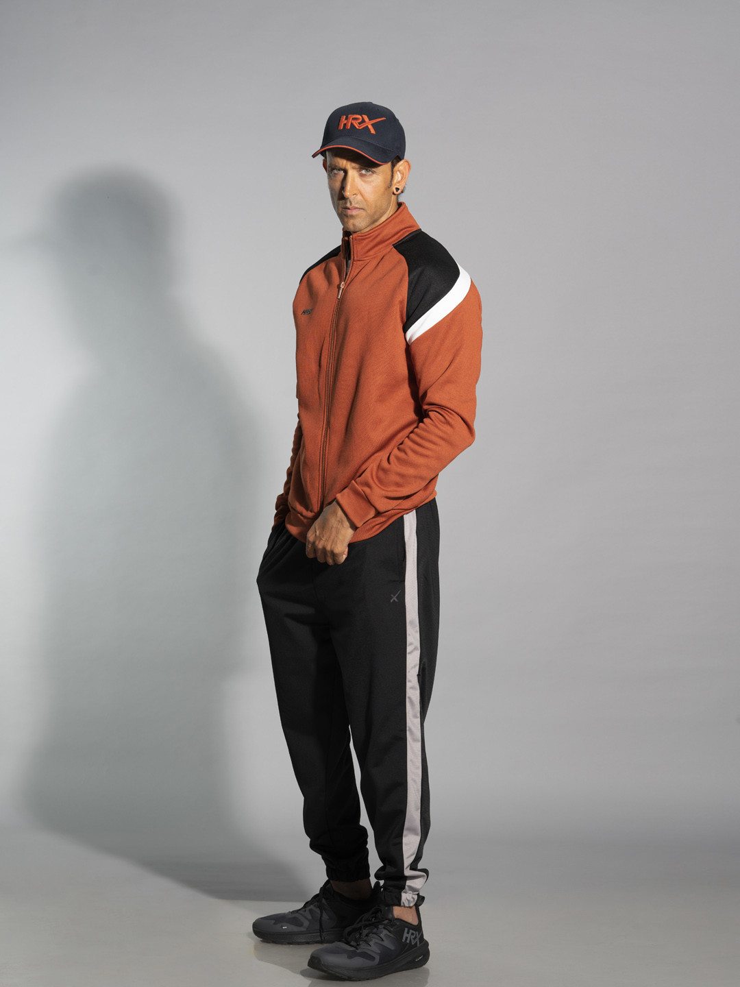 Buy HRX By Hrithik Roshan Men Rust & Black Colourblocked Rapid Dry ...