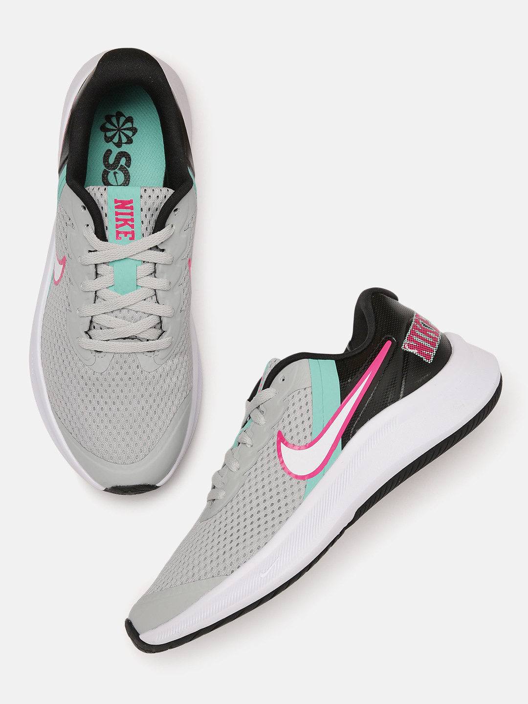 Buy Nike Girls Grey & Black STAR RUNNER 3 SE Woven Design Running Shoes ...