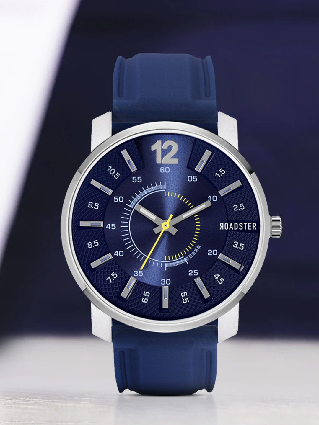 Buy Roadster Men Blue Analogue Watch MFB PN SNT F2 - Watches for Men ...