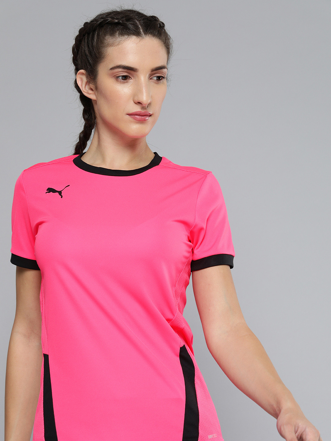 Buy Puma Women Pink & Solid Solid Slim Fit TeamGOAL 23 Football Jersey ...