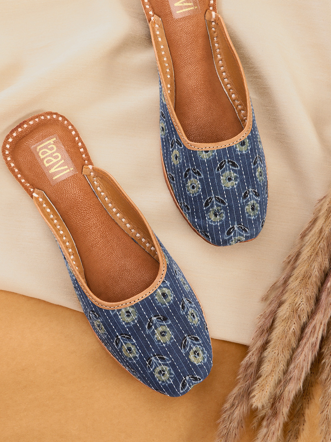 Buy Taavi Women Blue & Green Pin Striped Ethnic Motifs Print ...