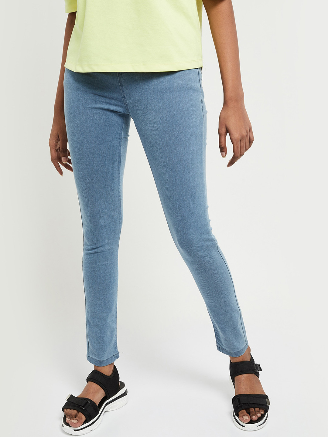 Buy Max Women Blue Skinny Fit Jeans - Jeans for Women 15199114 | Myntra