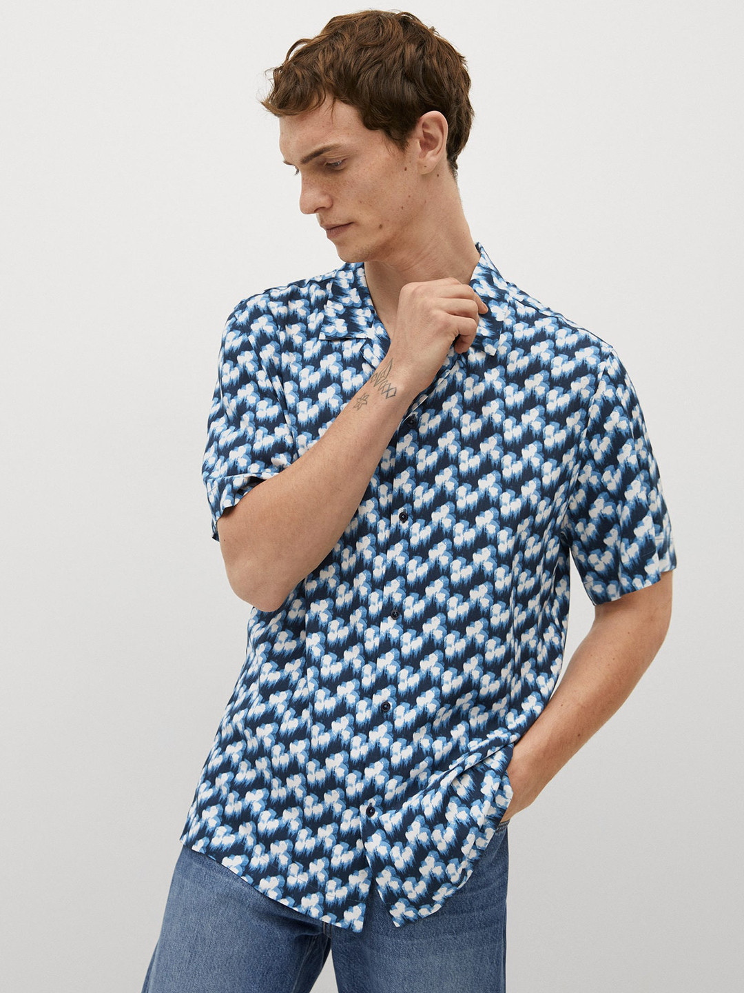 Buy MANGO MAN Blue & White Printed Casual Shirt - Shirts for Men ...