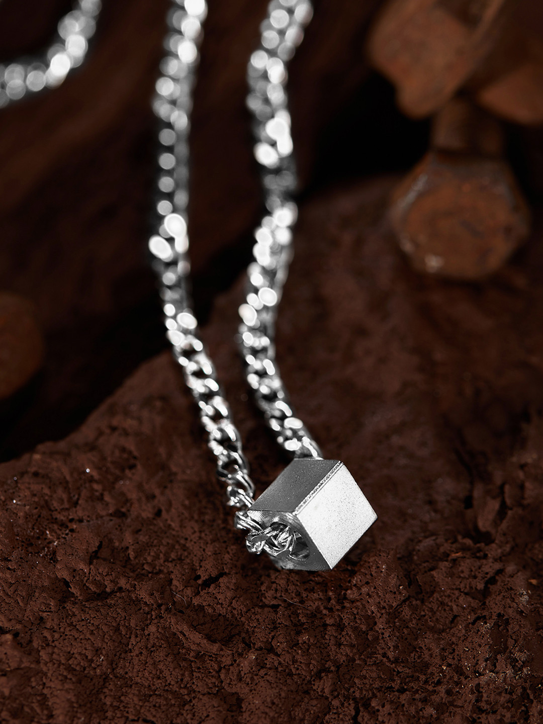 Buy Roadster Men Silver Toned Silver Plated Chain With Cube Pendant ...