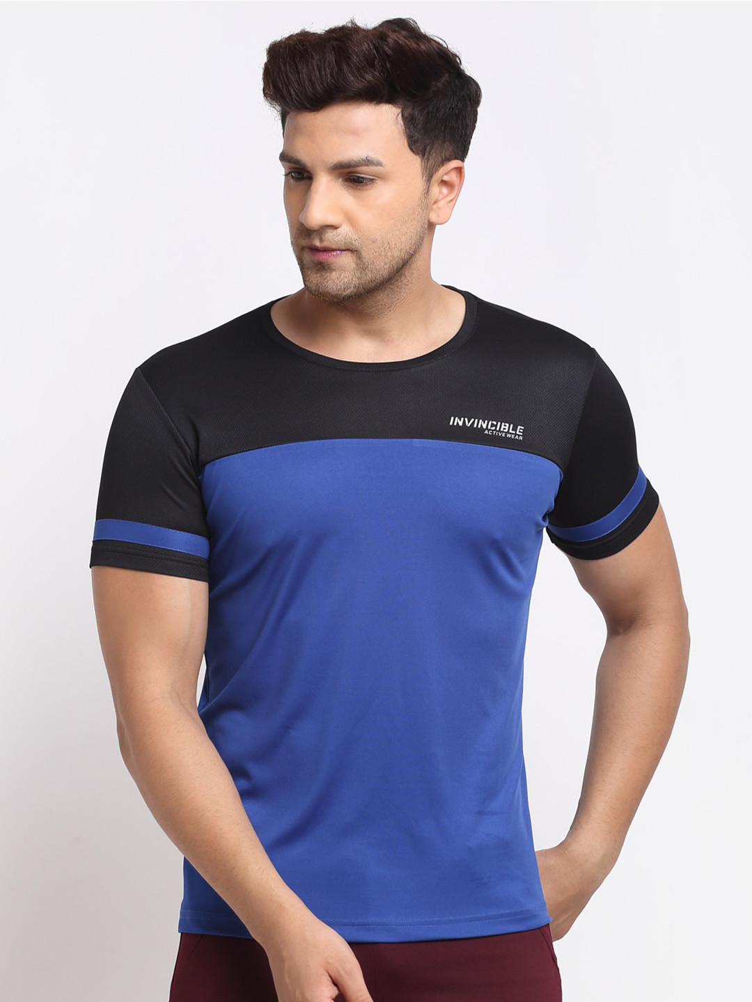Buy Invincible Men Blue Colourblocked Pockets Slim Fit T Shirt ...
