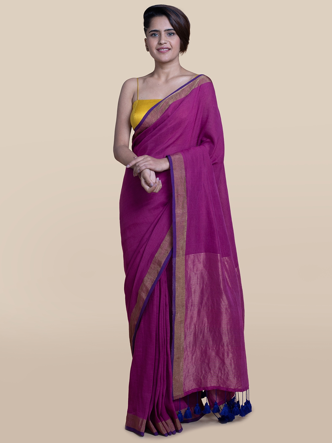 Buy Suta Pink Linen Solid Saree - Sarees for Women 15435530 | Myntra