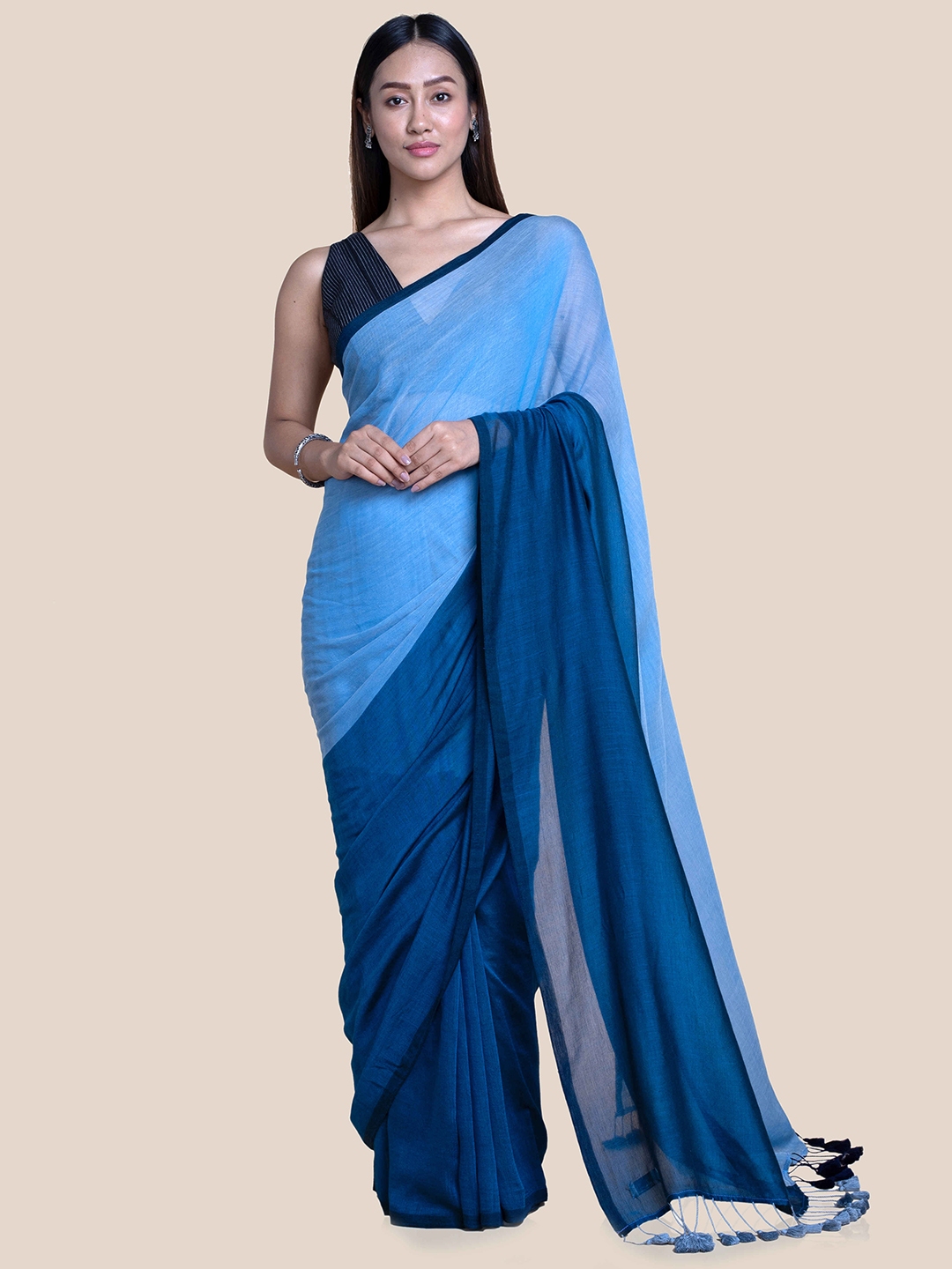 Buy Suta Blue & Turquoise Blue Colourblocked Mul Saree - Sarees for ... Buy Suta Blue & Turquoise Blue Colourblocked Mul Saree - Sarees for ...