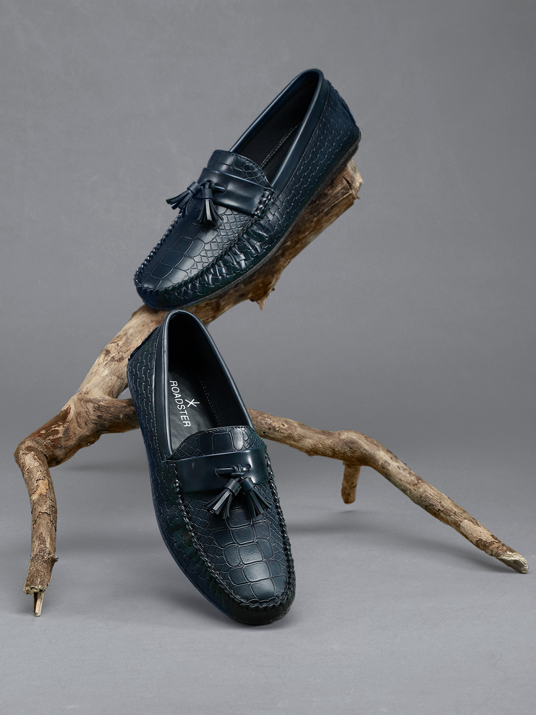 Buy Roadster Men Navy Blue Croc & Basket Weave Textured Loafers ...