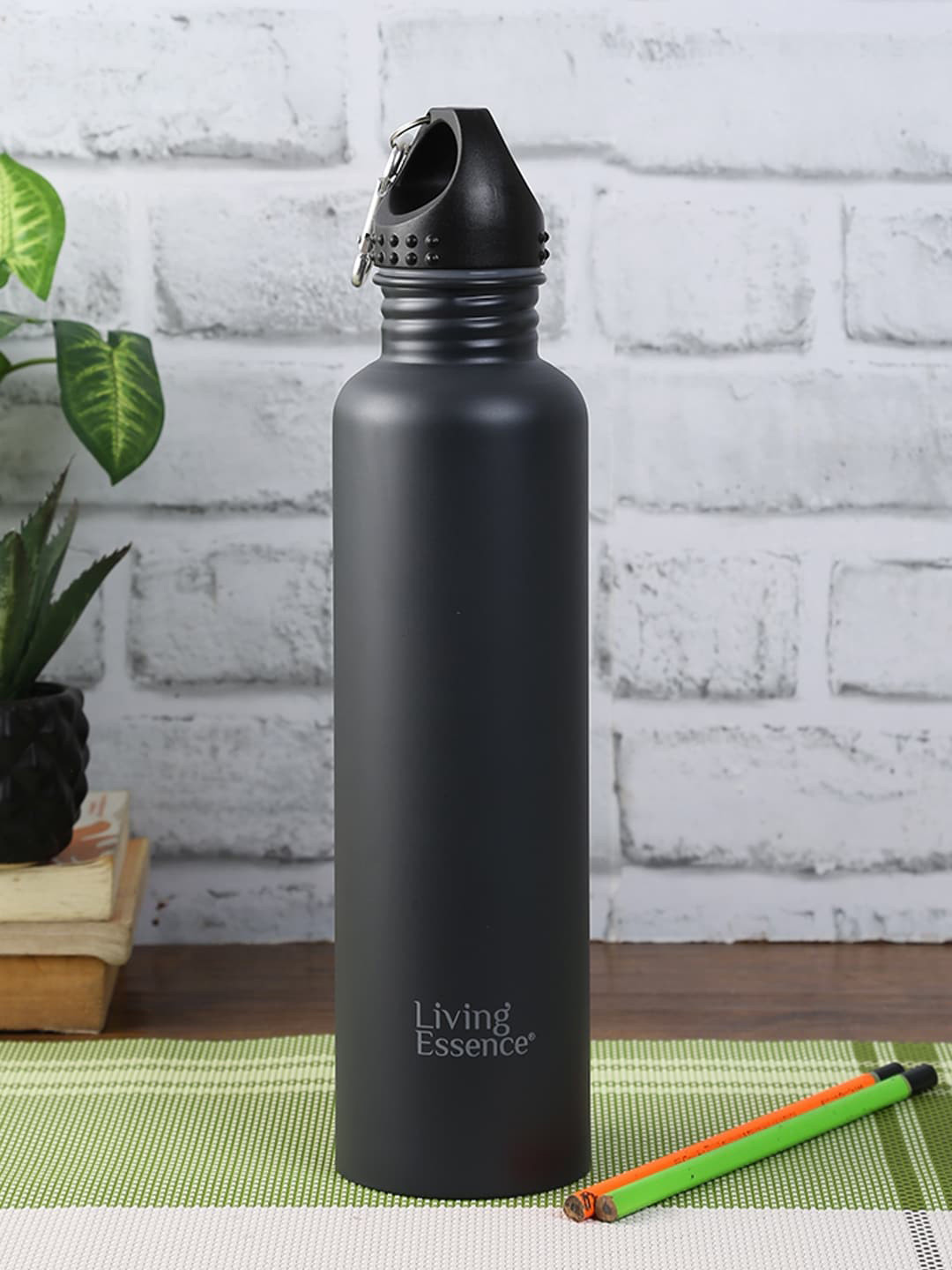 Buy HomeTown Charcoal Grey Solid Stainless Steel 750Ml Water Bottle ...