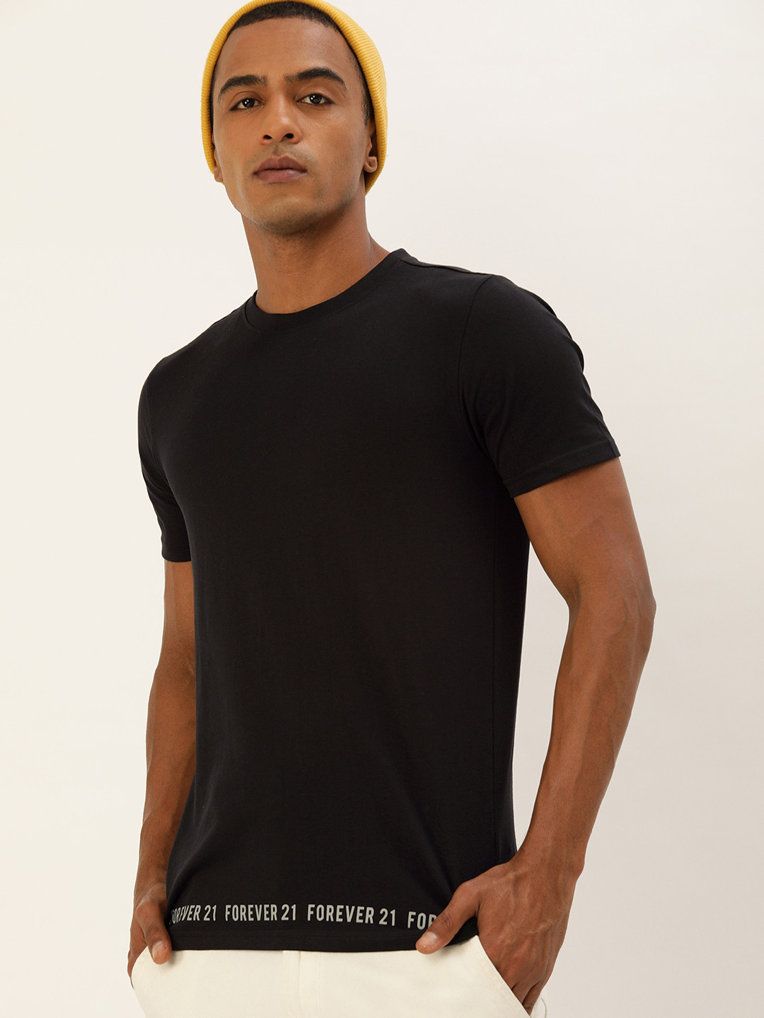 Buy FOREVER 21 Men Black Solid T Shirt - Tshirts for Men 15628016 | Myntra