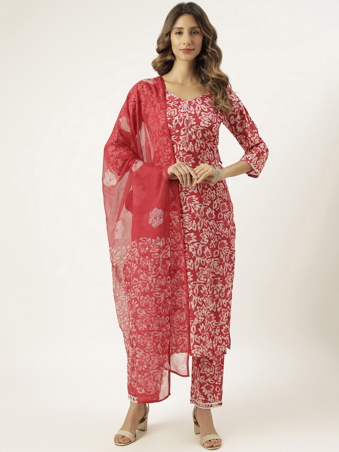 Buy Lavanya The Label Women Red Floral Gotta Patti Pure Cotton Kurta ...