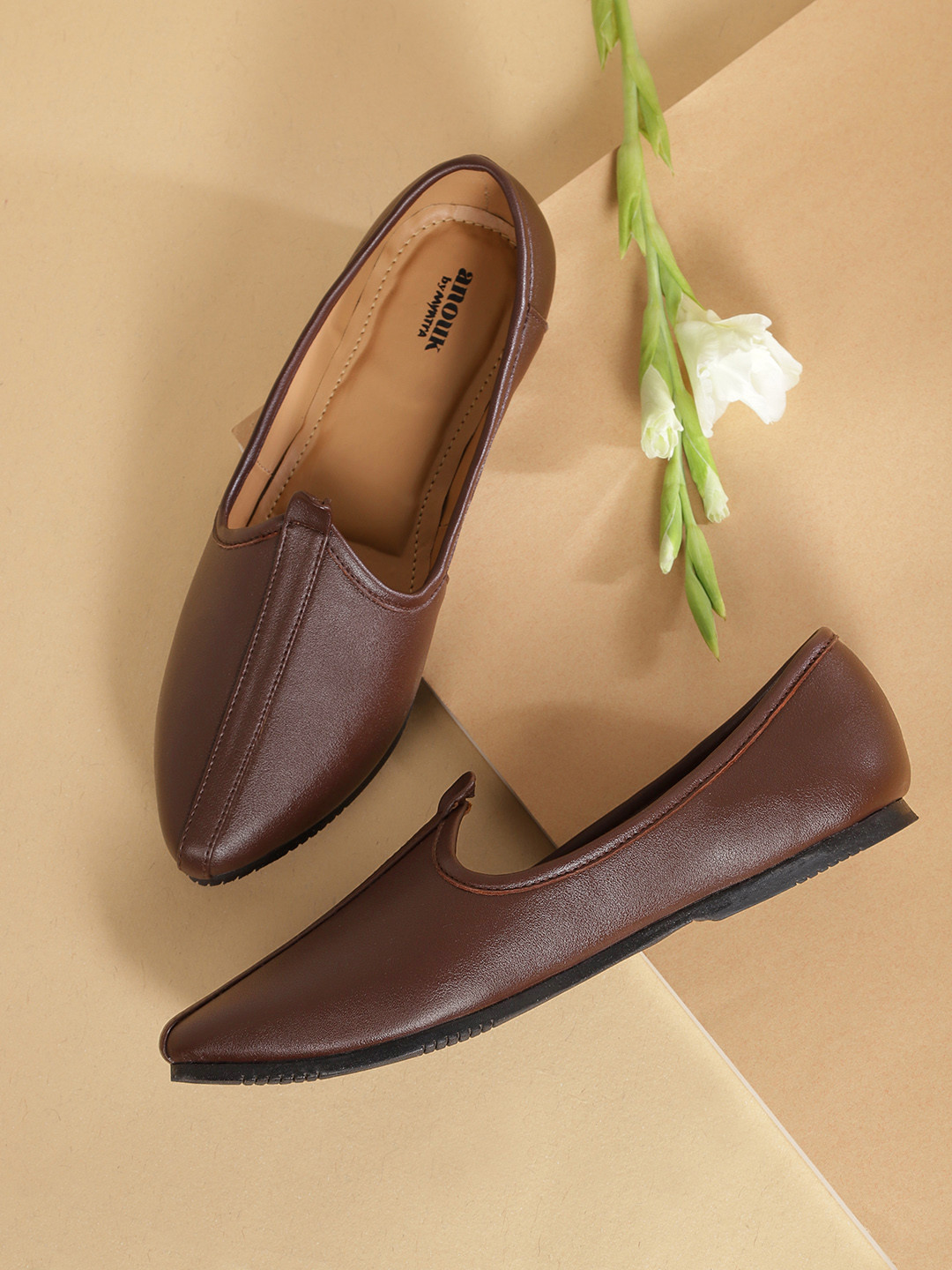 Buy Anouk Men Brown Mojaris - Casual Shoes for Men 15913622 | Myntra