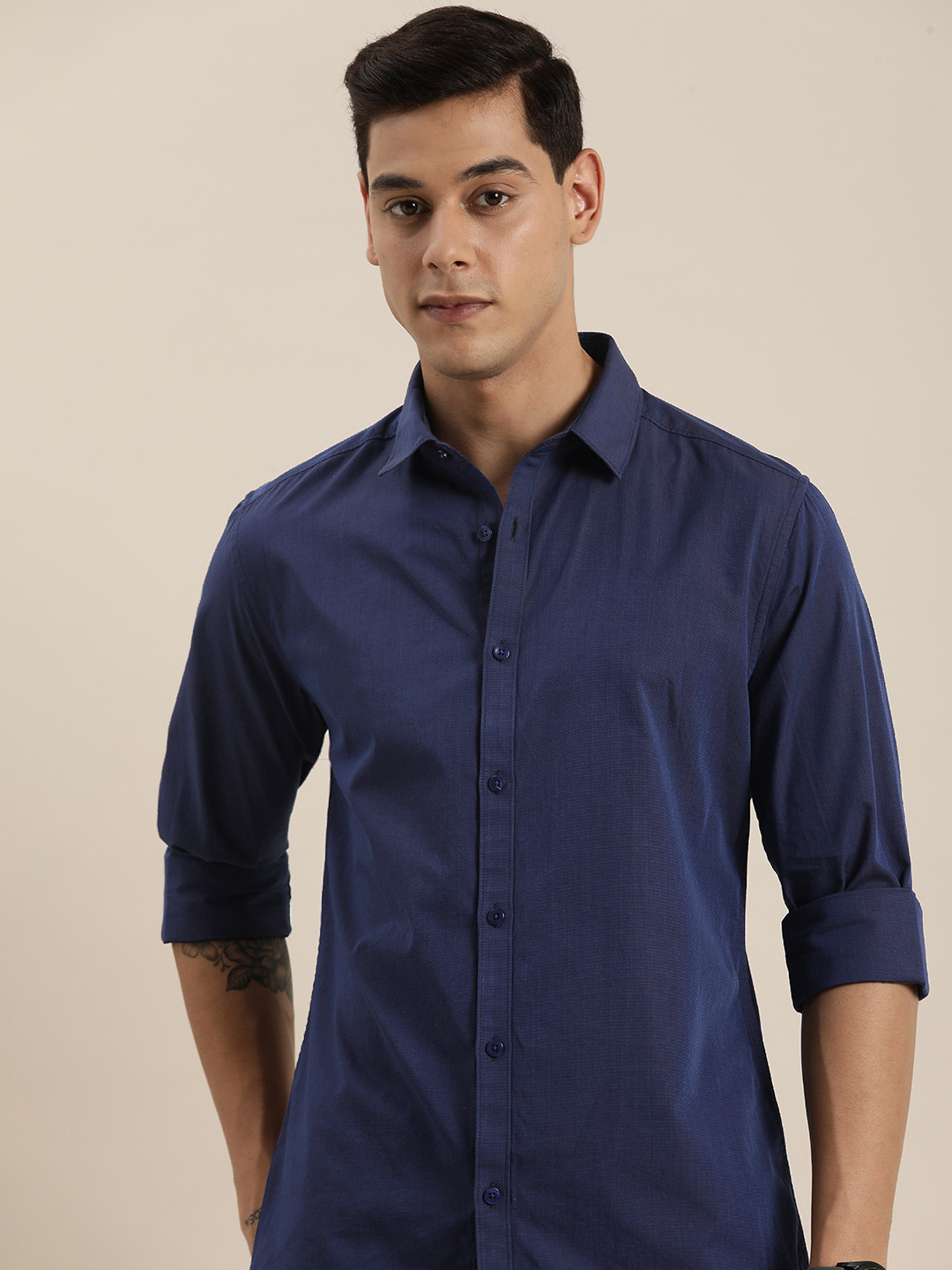 Buy INVICTUS Men Blue Solid Slim Fit Pure Cotton Casual Shirt - Shirts ...