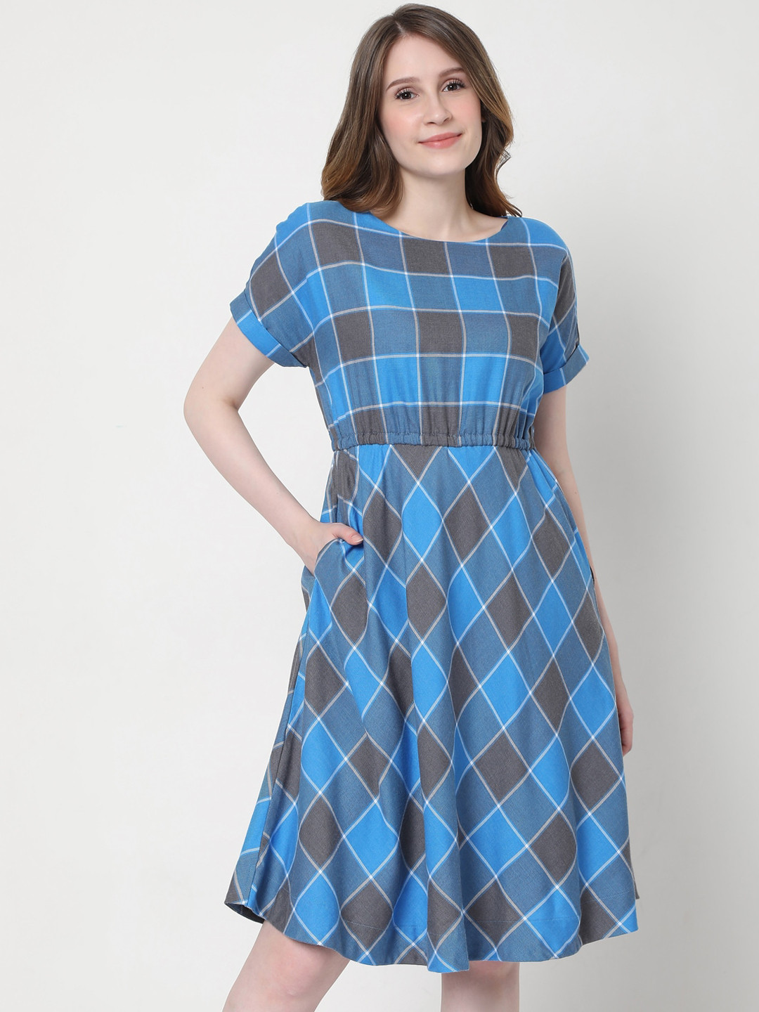 Buy Vero Moda Blue Checked Dress - Dresses for Women 15971438 | Myntra