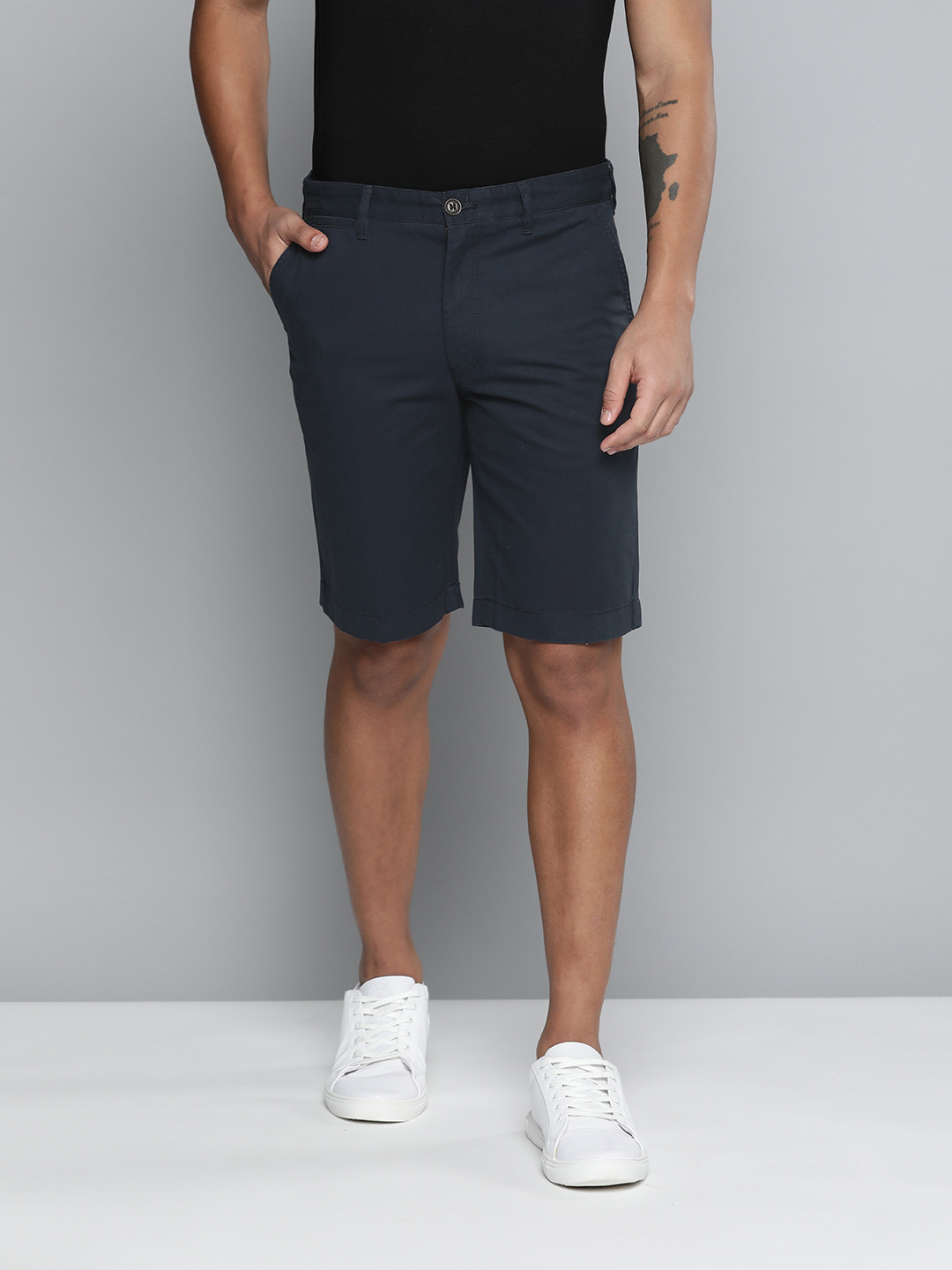 Buy Indian Terrain Men Navy Blue Regular Fit Solid Chino Shorts ...