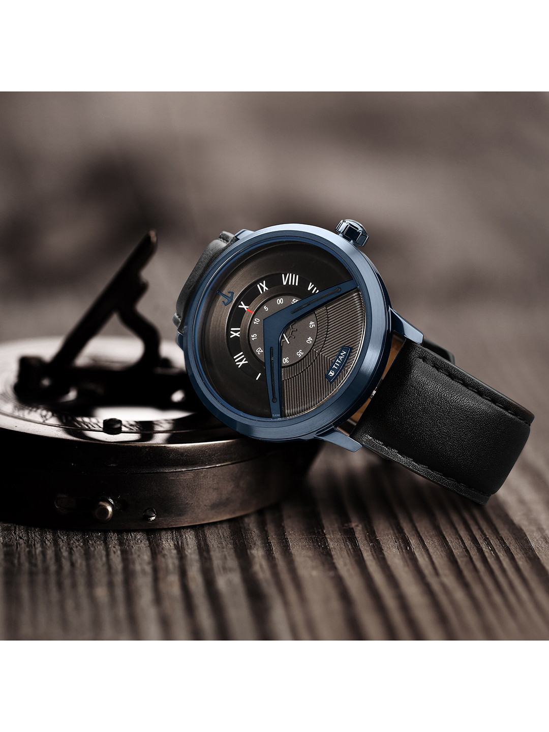 Buy Titan Men Black Dial & Black Leather Straps Analogue Watch 1828QL04 ...