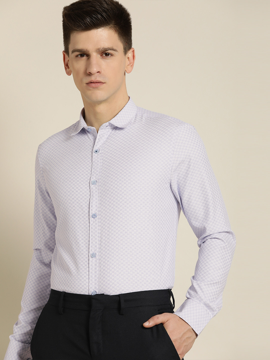 Buy INVICTUS Men White Slim Fit Checked Smart Casual Shirt - Shirts for ...