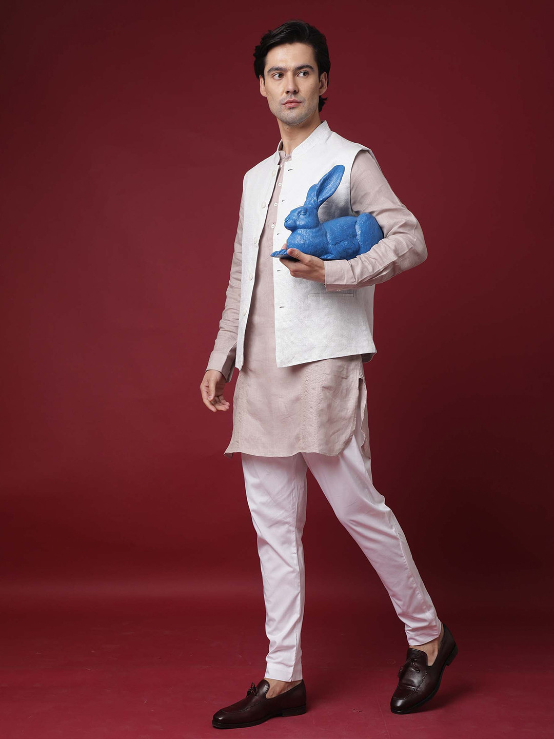 Buy RARE RABBIT Men President Slim Fit Mandarin Linen Kurta - Kurtas ...