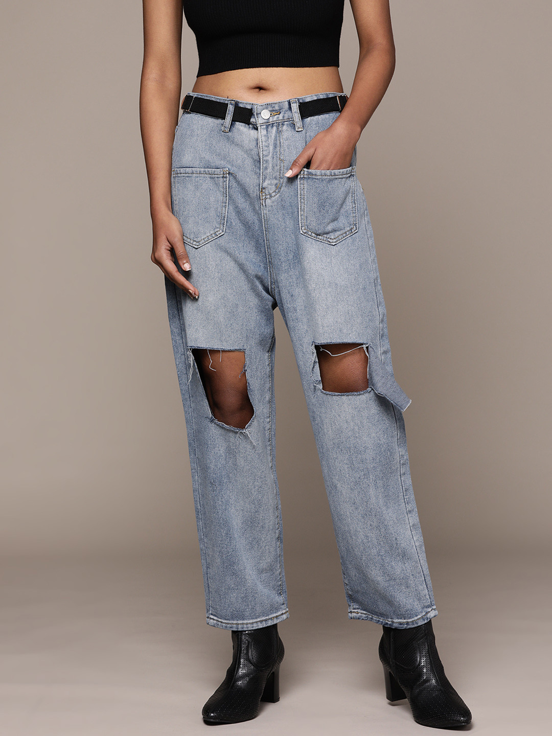 Buy URBANIC Women Blue Slash Knee Light Fade Straight Leg Jeans With ...