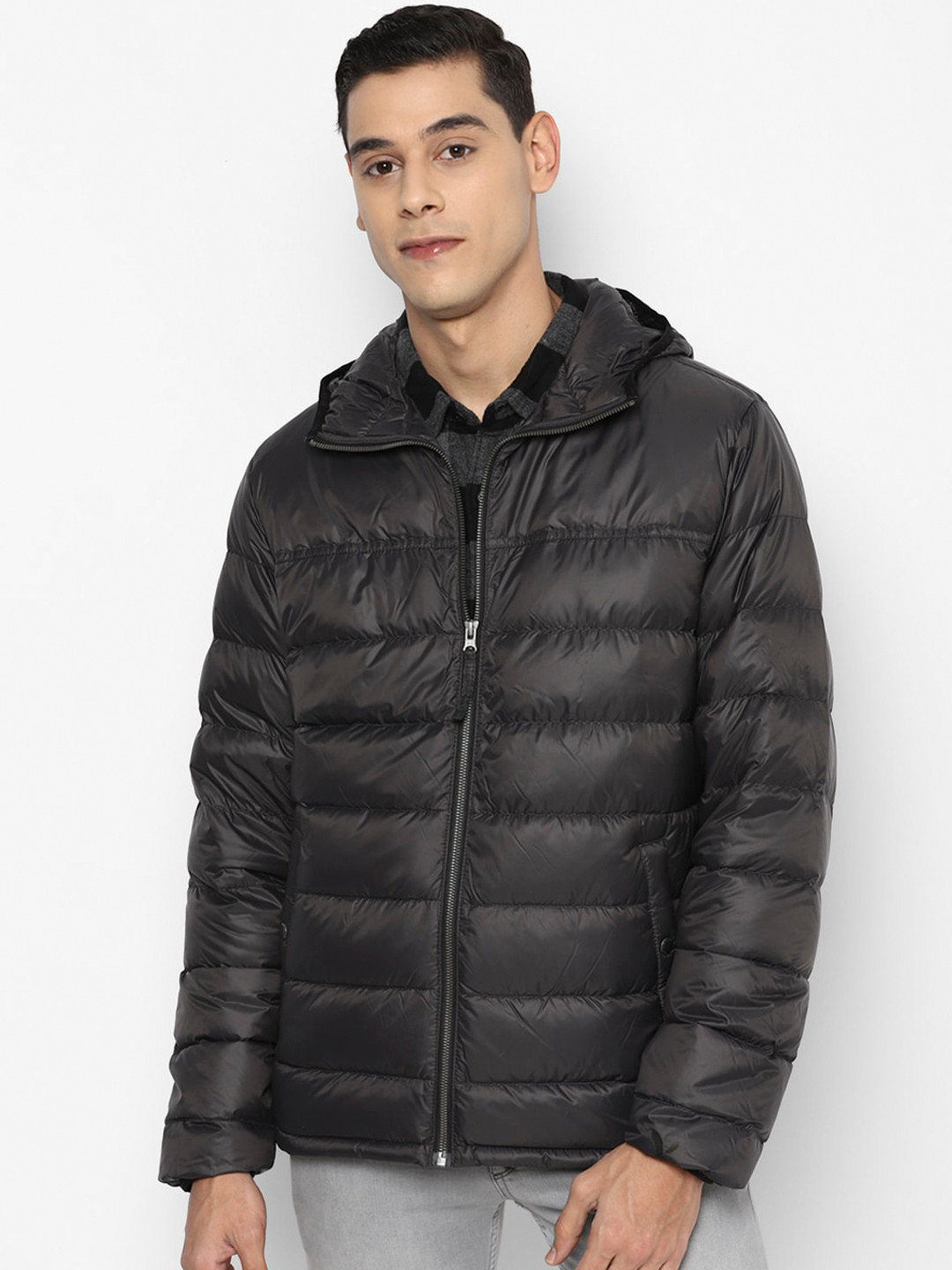Buy AMERICAN EAGLE OUTFITTERS Men Black Solid Hooded Puffer Jacket ...