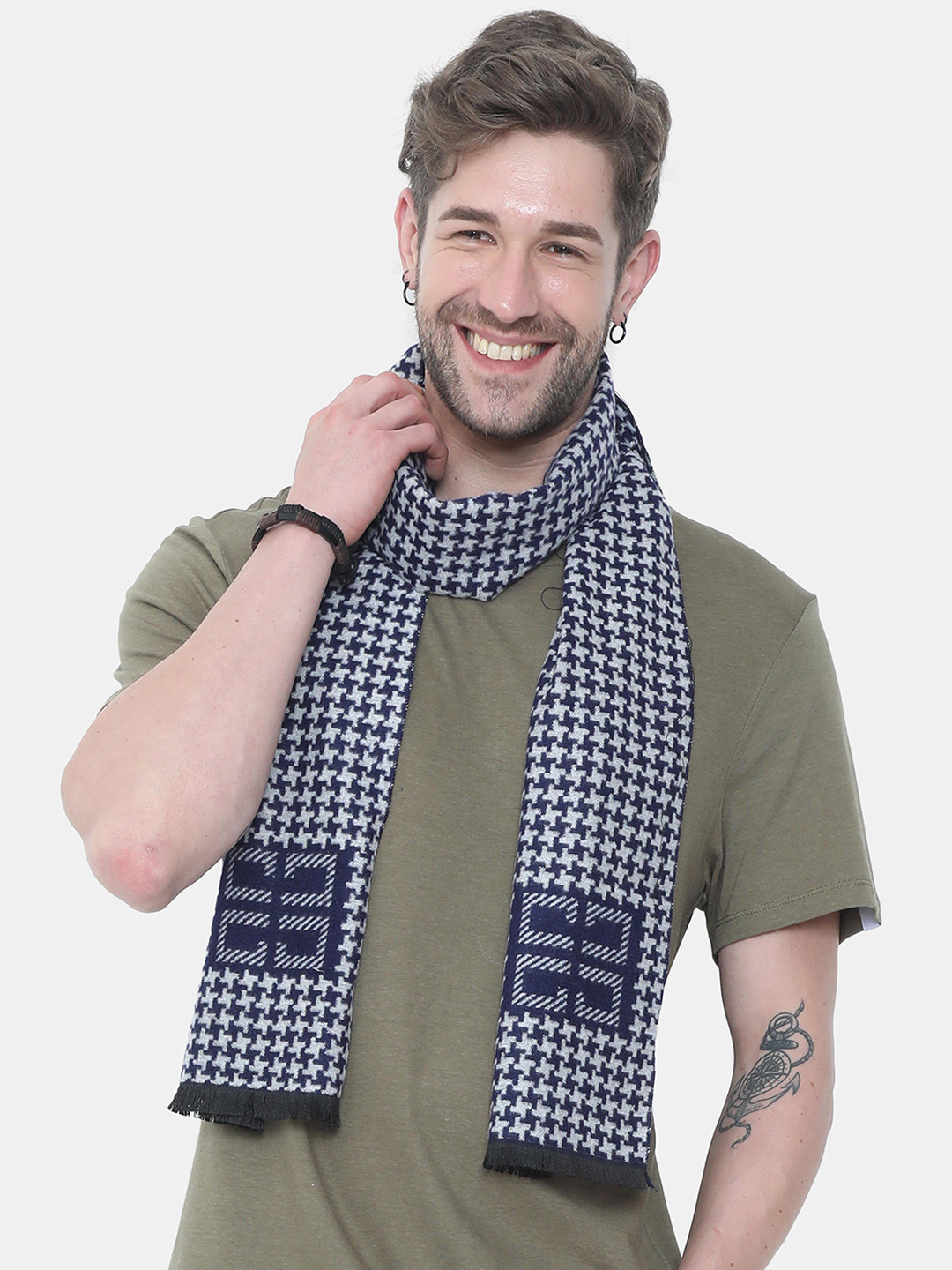 Buy FabSeasons Unisex Navy Blue & White Checked Acrylic Muffler ...