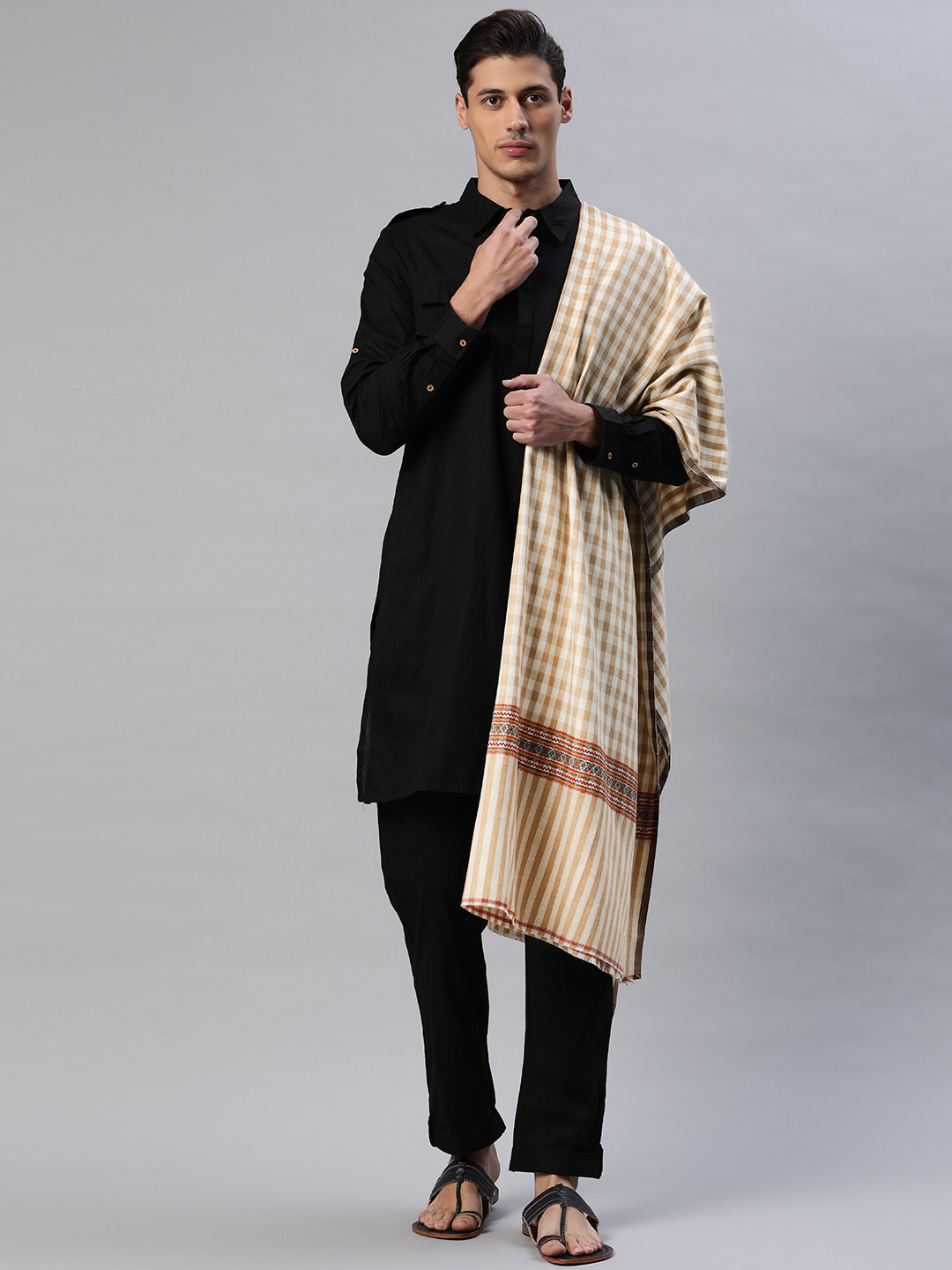 Buy WEAVERS VILLA Men Beige Checked Shawl - Shawl for Men 16393002 | Myntra