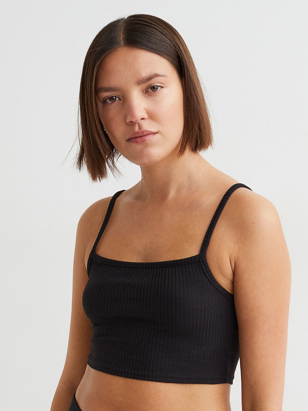 Buy H&M Women Black Ribbed Cropped Top - Tops for Women 16395976 | Myntra
