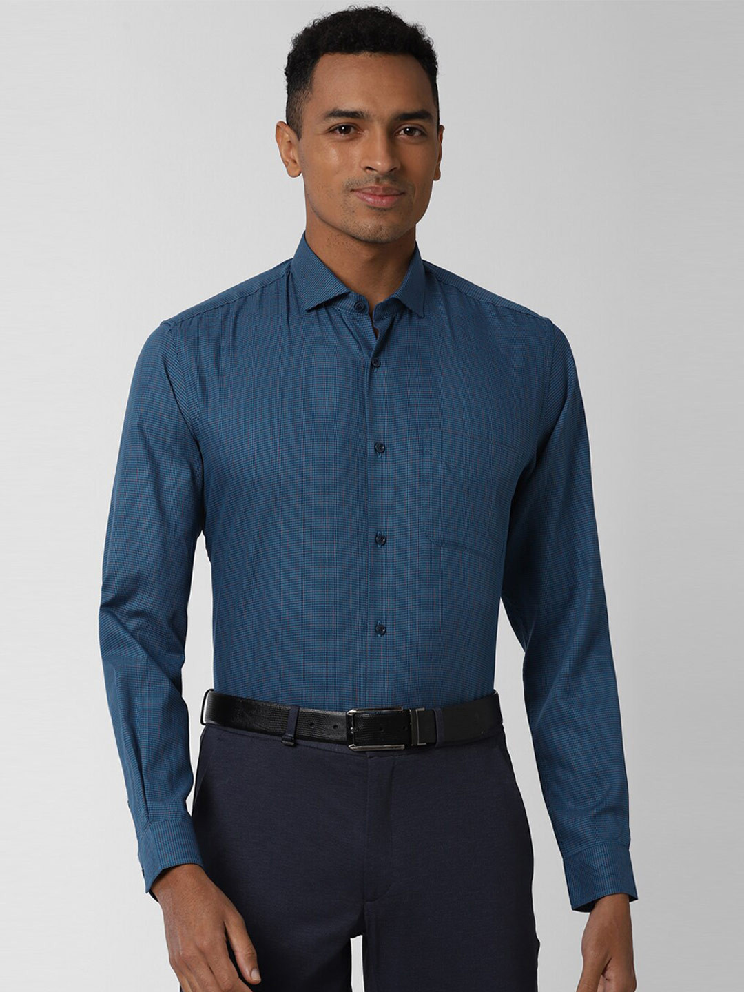 Buy Peter England Men Blue Slim Fit Formal Shirt - Shirts for Men ...