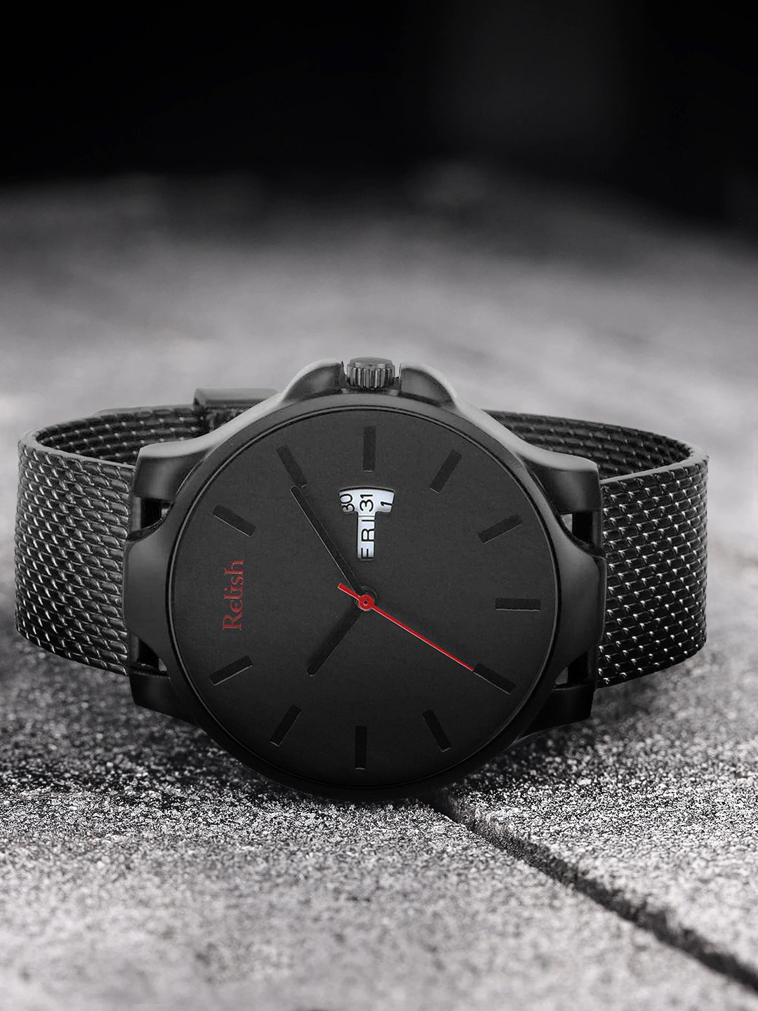 Buy Relish Men Black Dial & Black Straps Analogue Watch - Watches for ...