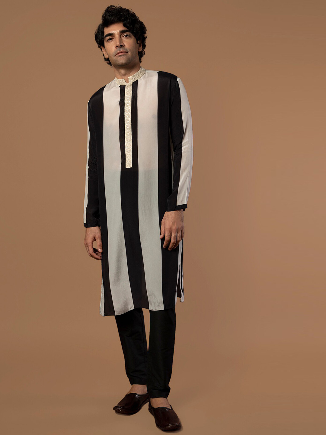 Buy Masaba Men Black & White Striped Crepe Kurta - Kurtas for Men ...
