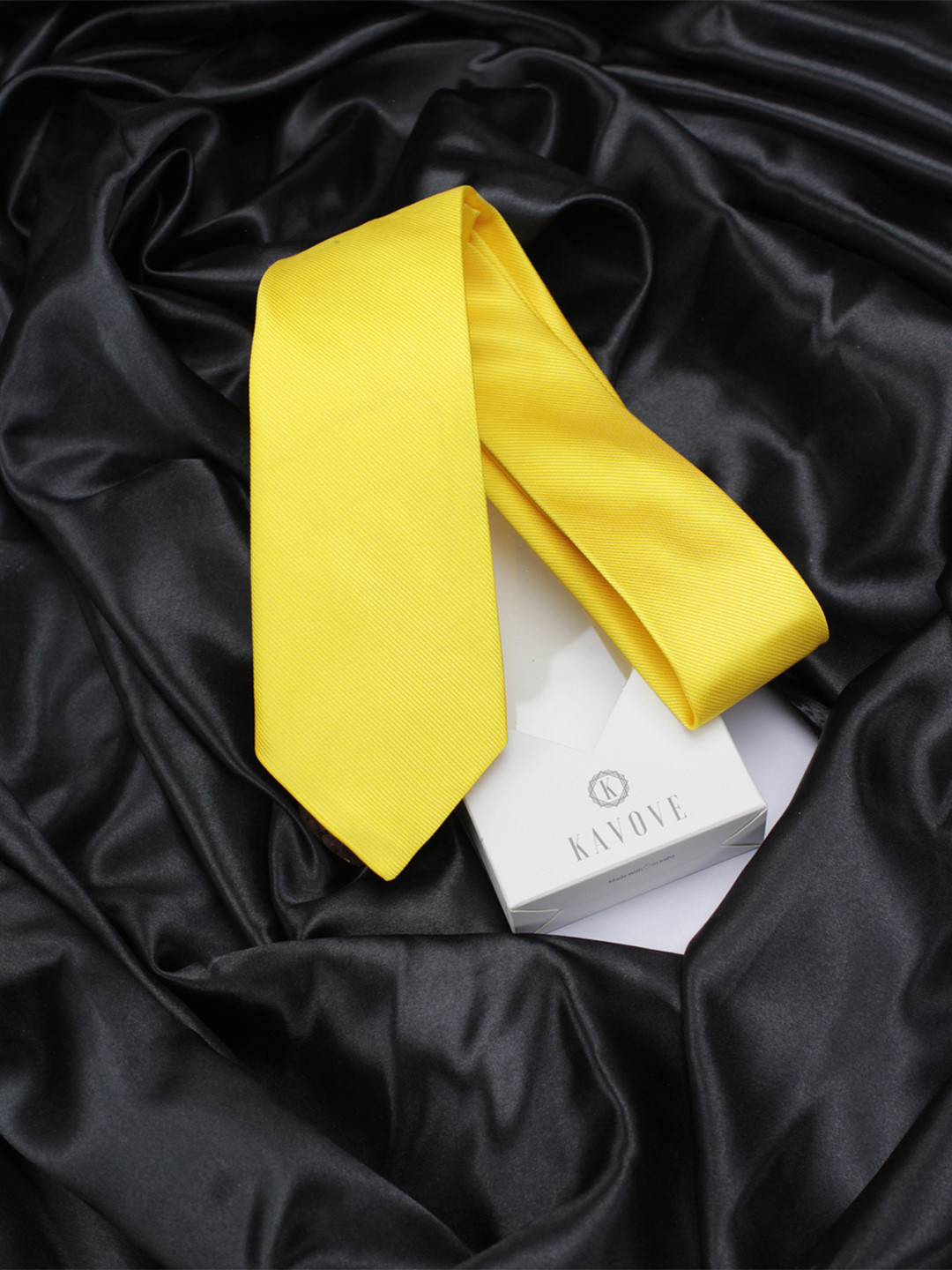 Buy Kavove Men Yellow Broad Tie - Ties for Men 16797708 | Myntra
