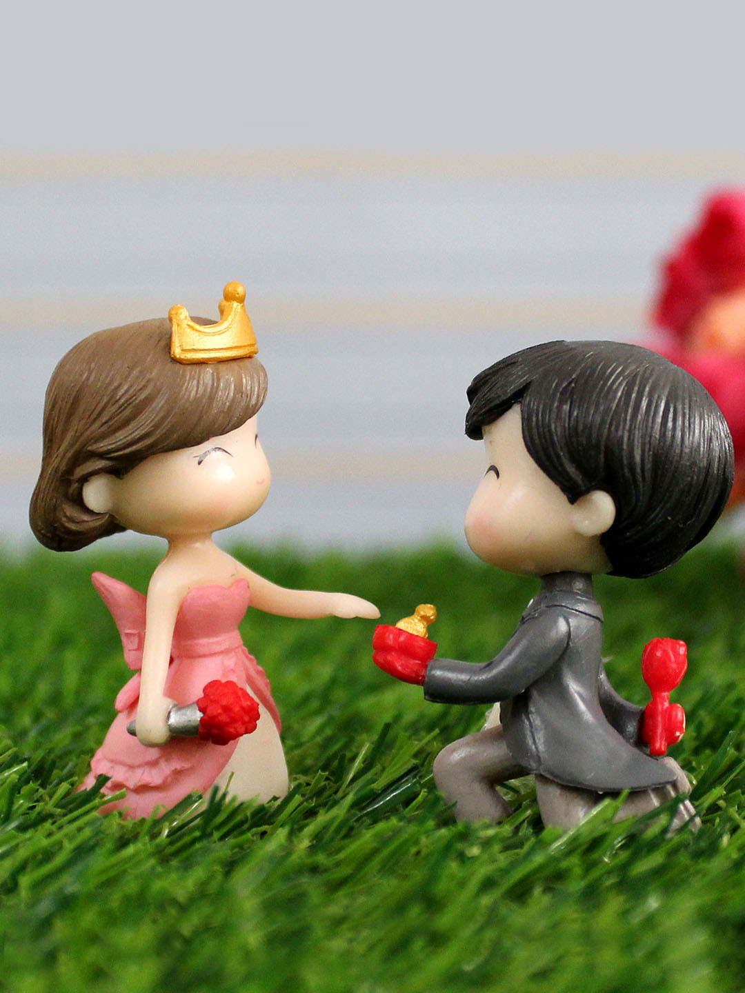 Buy TIED RIBBONS Blue & White Couple Miniature Showpiece Valentine Gift ...