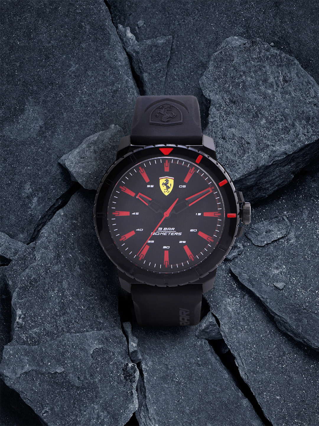 Buy SCUDERIA FERRARI Men Black Brass Dial & Straps Analogue Watch ...