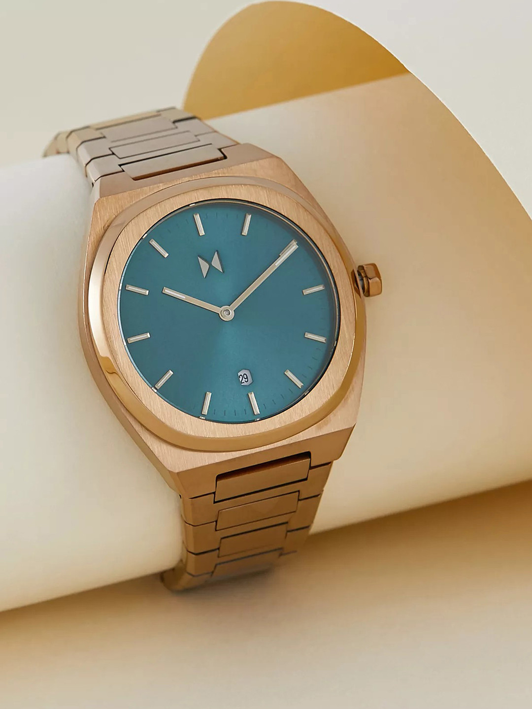 Buy MVMT Men Green Dial & Gold Toned Bracelet Style Straps Analogue ...