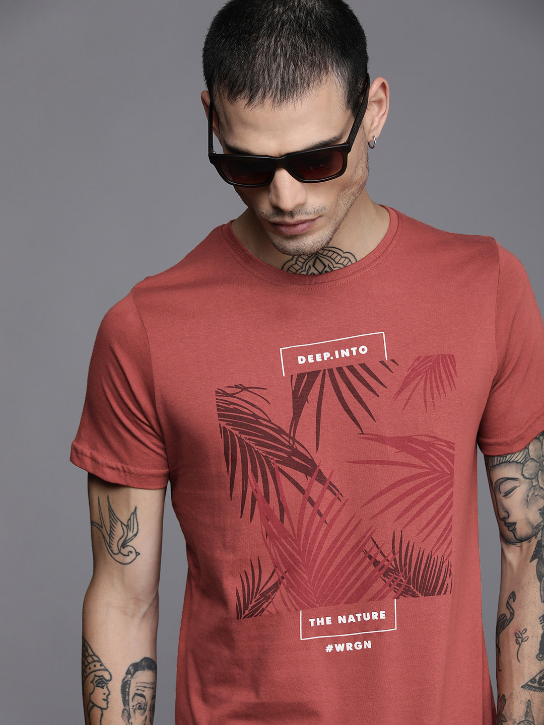 Buy WROGN Men Rust Graphic Printed Pure Cotton Applique Slim Fit T Shirt - Tshirts for Men ...