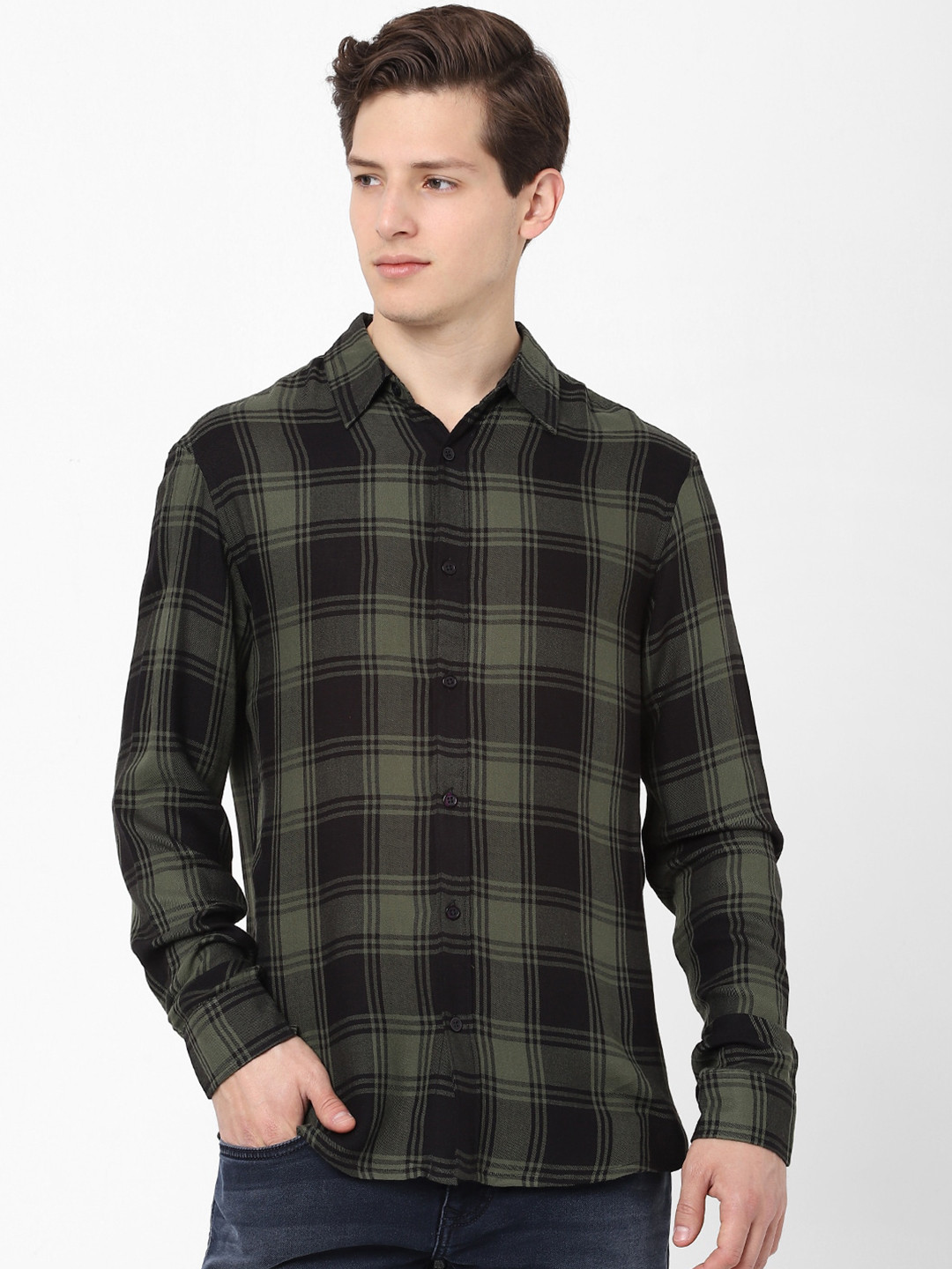 Buy Celio Men Green & Black Slim Fit Checked Cotton Casual Shirt ...