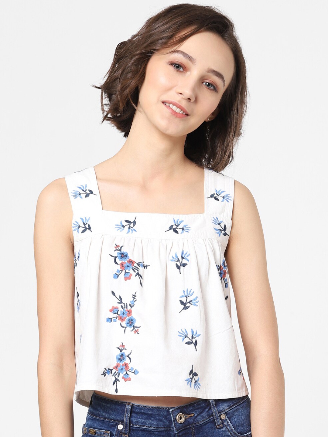Buy ONLY White Floral Printed Crop Top - Tops for Women 17062856 | Myntra Buy ONLY White Floral Printed Crop Top - Tops for Women 17062856 | Myntra