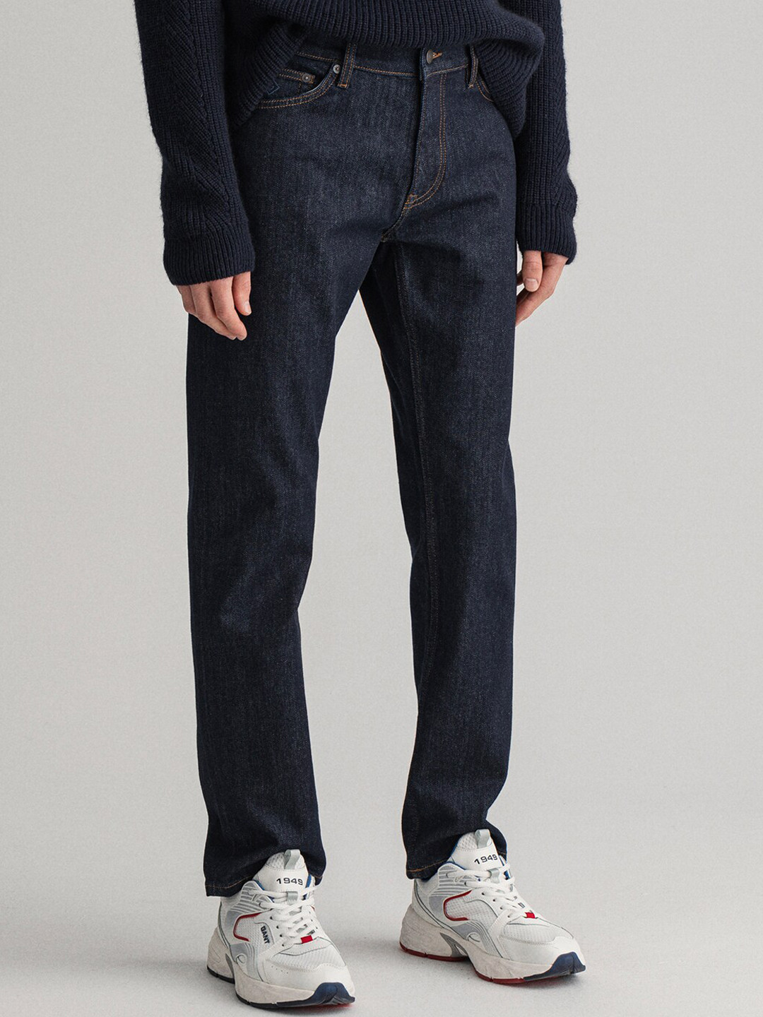 Buy GANT Men Navy Blue Slash Knee Stretchable Jeans - Jeans for Men ...