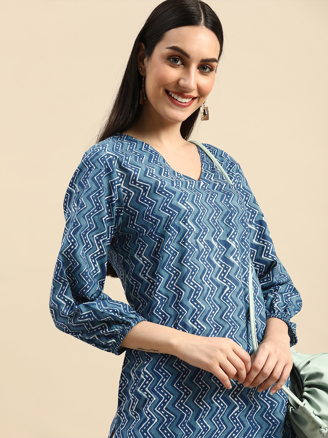 Buy Anouk Women Blue Chevron Printed V Neck Indigo Kurta Kurtas For