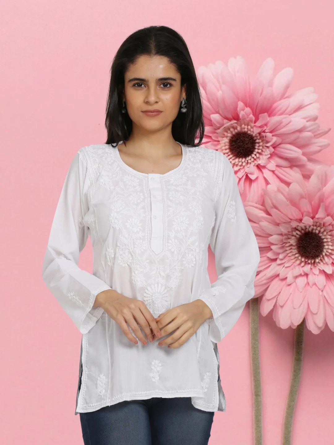 Buy PARAMOUNT CHIKAN Women Embroidered Lucknowi Chikankari Cotton Kurti ...