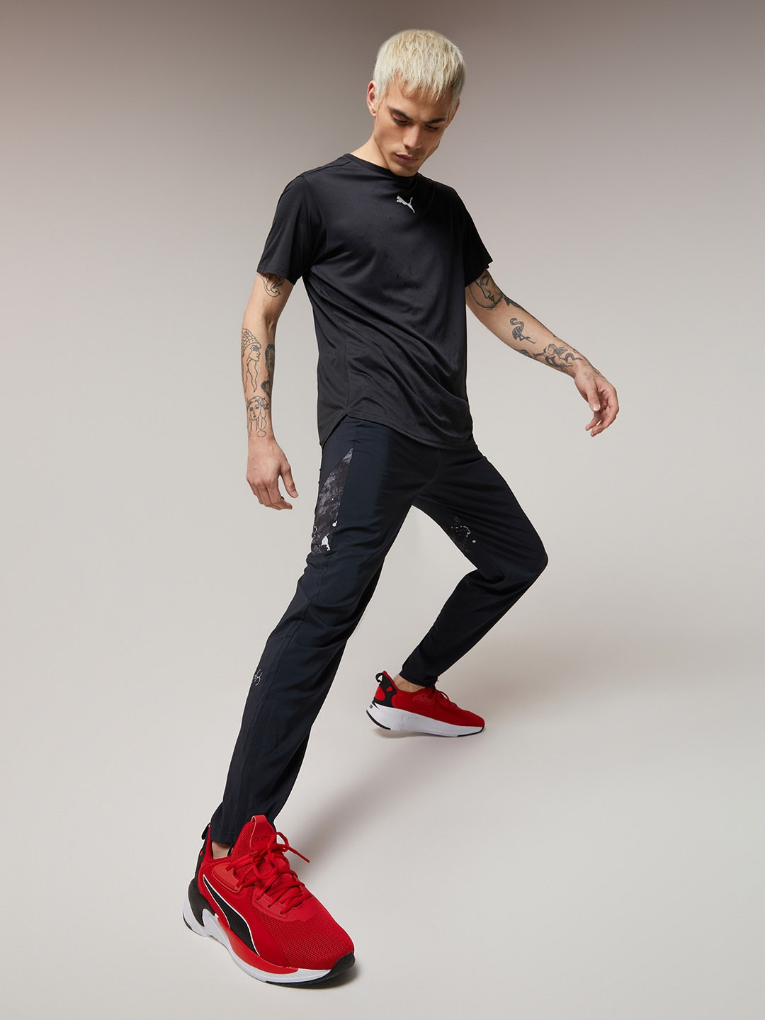Buy One8 X PUMA Men High Risk Solid Red Virat Kohli Softride Premier ...