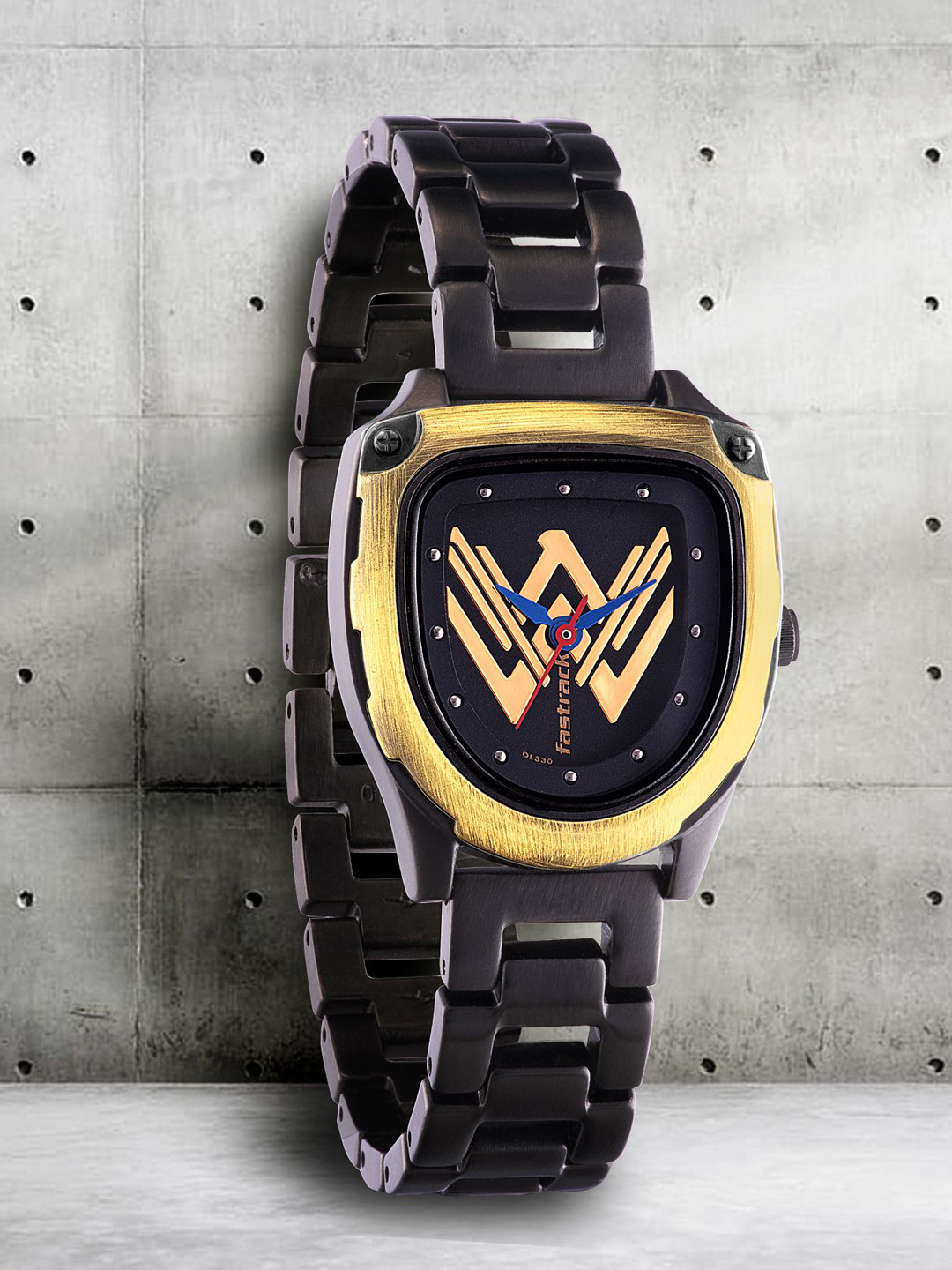 Buy Fastrack Women Multicoloured Brass Dial & Black Leather Bracelet ...