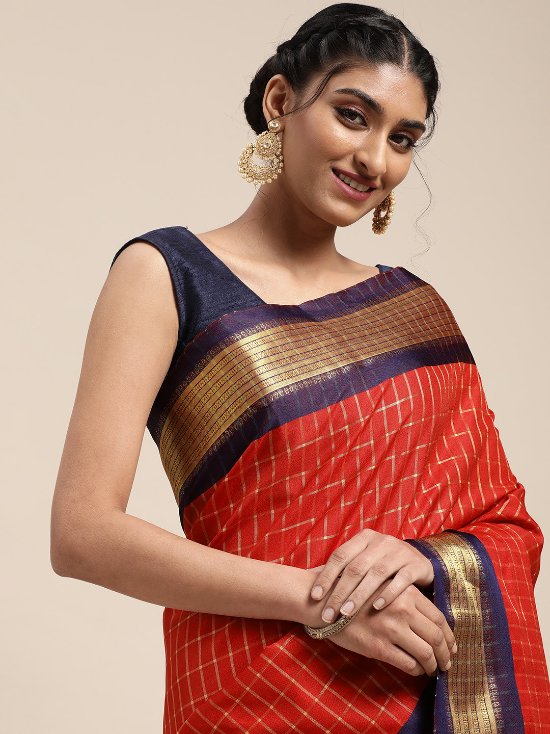 Buy VASTRANAND Red Checked Pure Silk Gadwal Saree - Sarees for Women ...