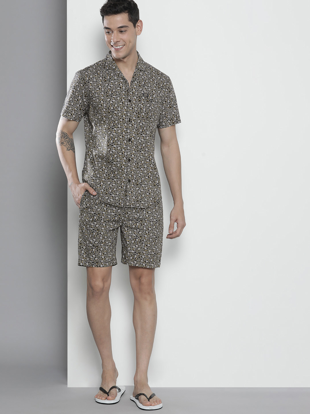 Buy The Indian Garage Co Men Black Printed Night Suit - Night Suits for ...