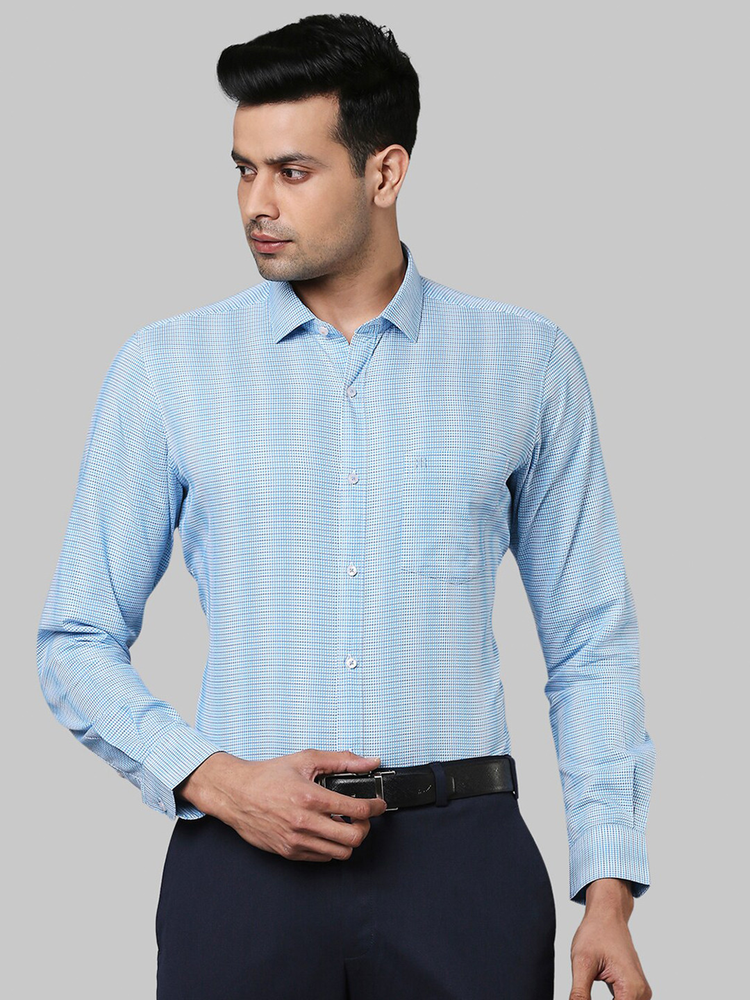 Buy Raymond Men Blue Regular Fit Checked Casual Shirt - Shirts for Men ...
