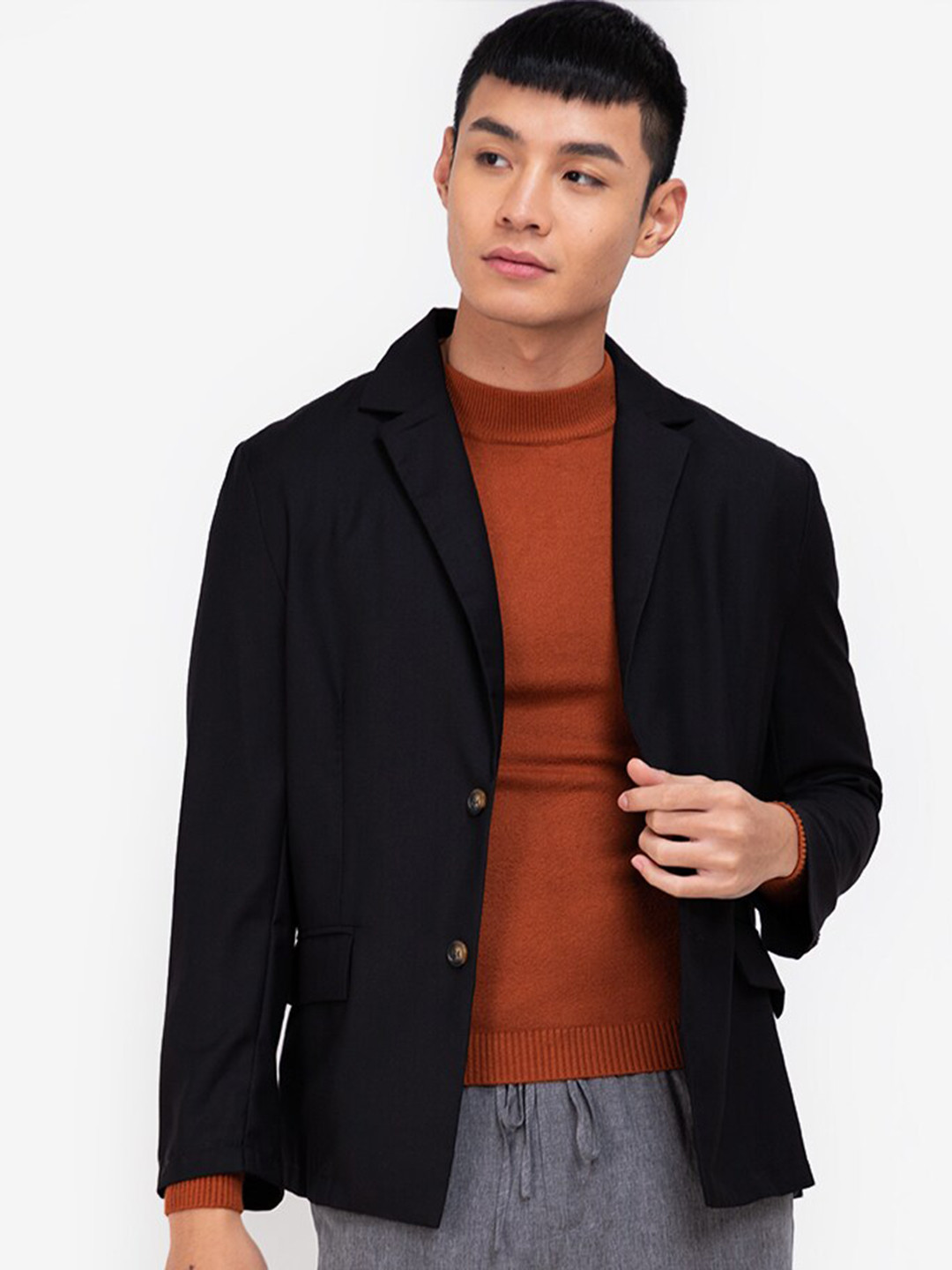 Buy ZALORA BASICS Men Black Single Breasted Casual Boxy Fit Blazer ...